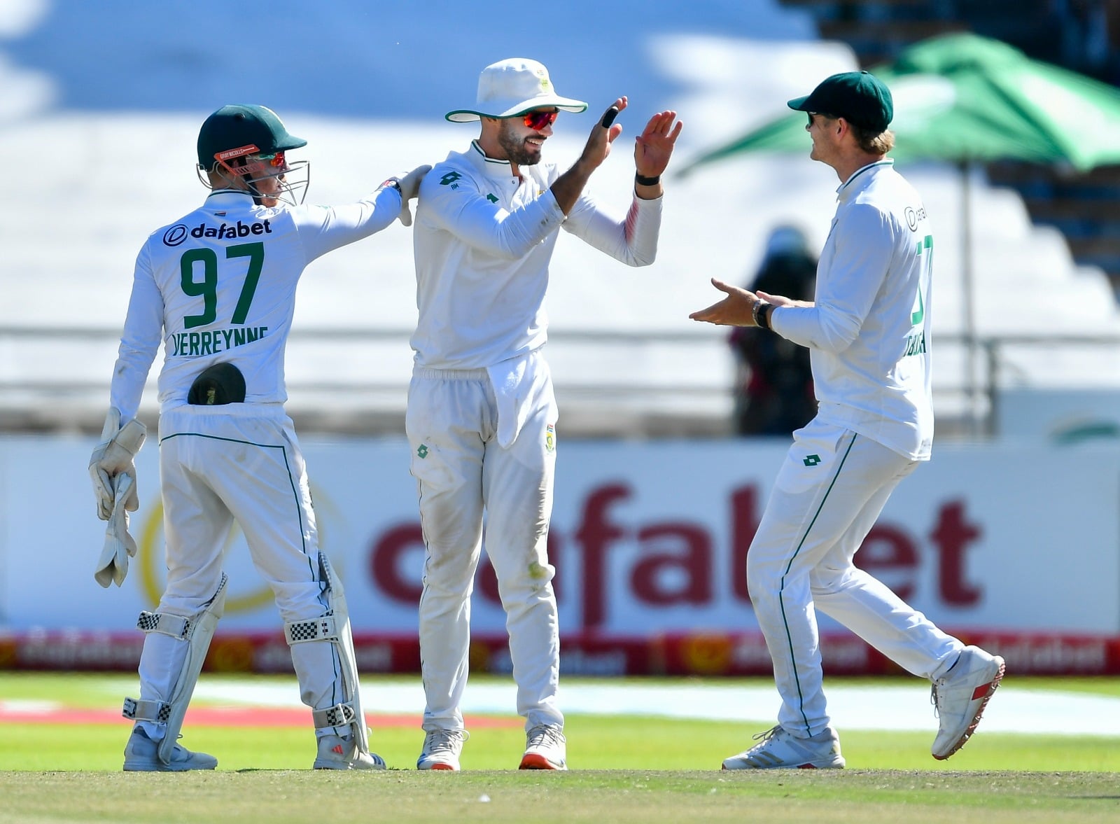 South Africa overcome Pakistan's resistance to win Cape Town Test ...