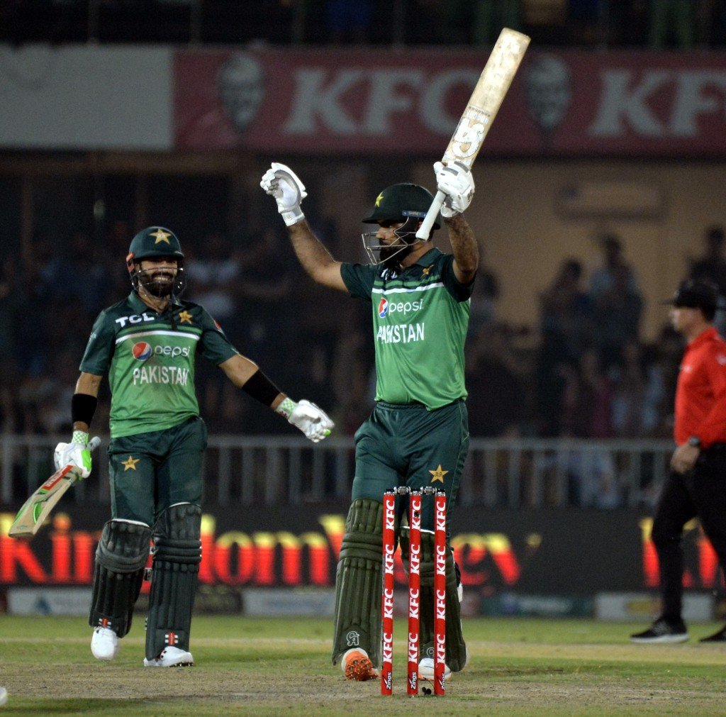 Fakhars Third Successive Odi Century Helps Pakistan Go 2 0 Up Press