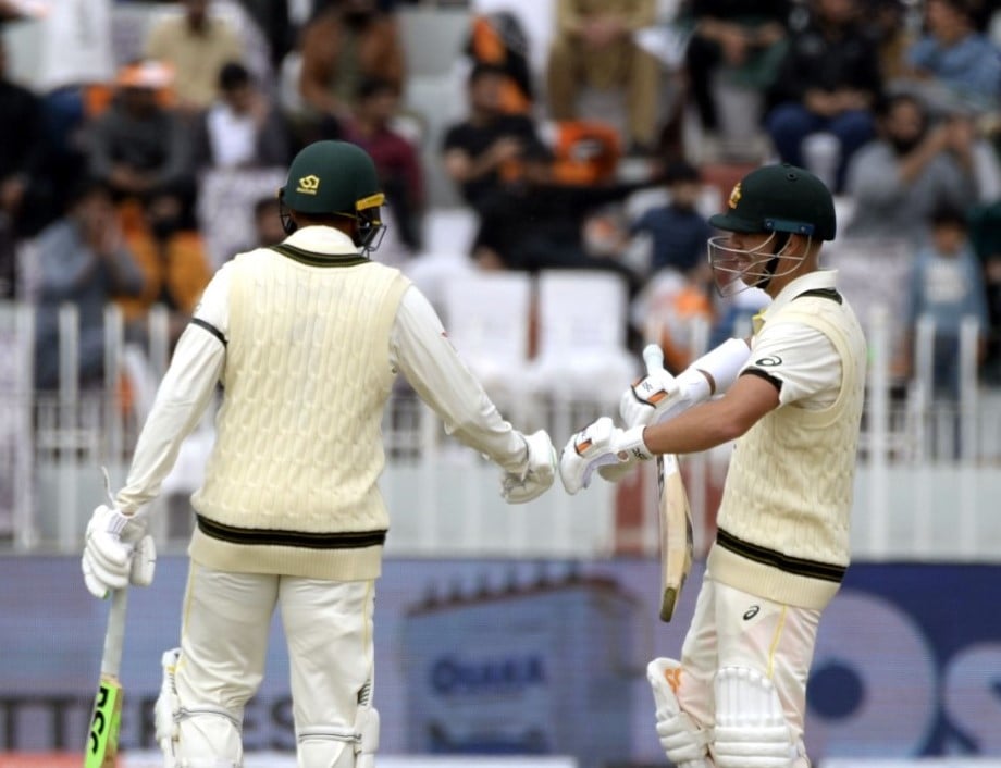Top-order ensure solid batting day for Australia | Press Release | PCB