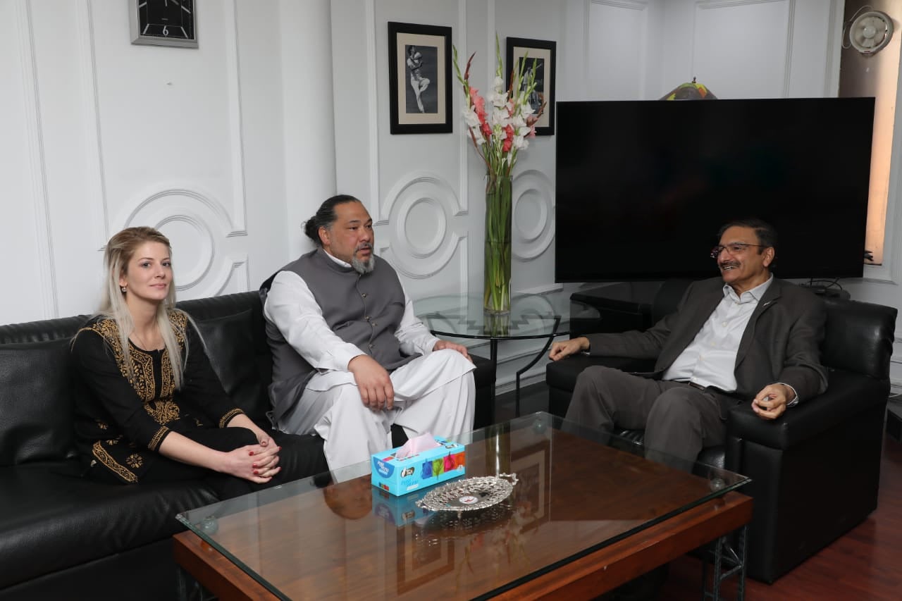 U.S. Consul General calls on Chairman Management Committee Zaka Ashraf ...