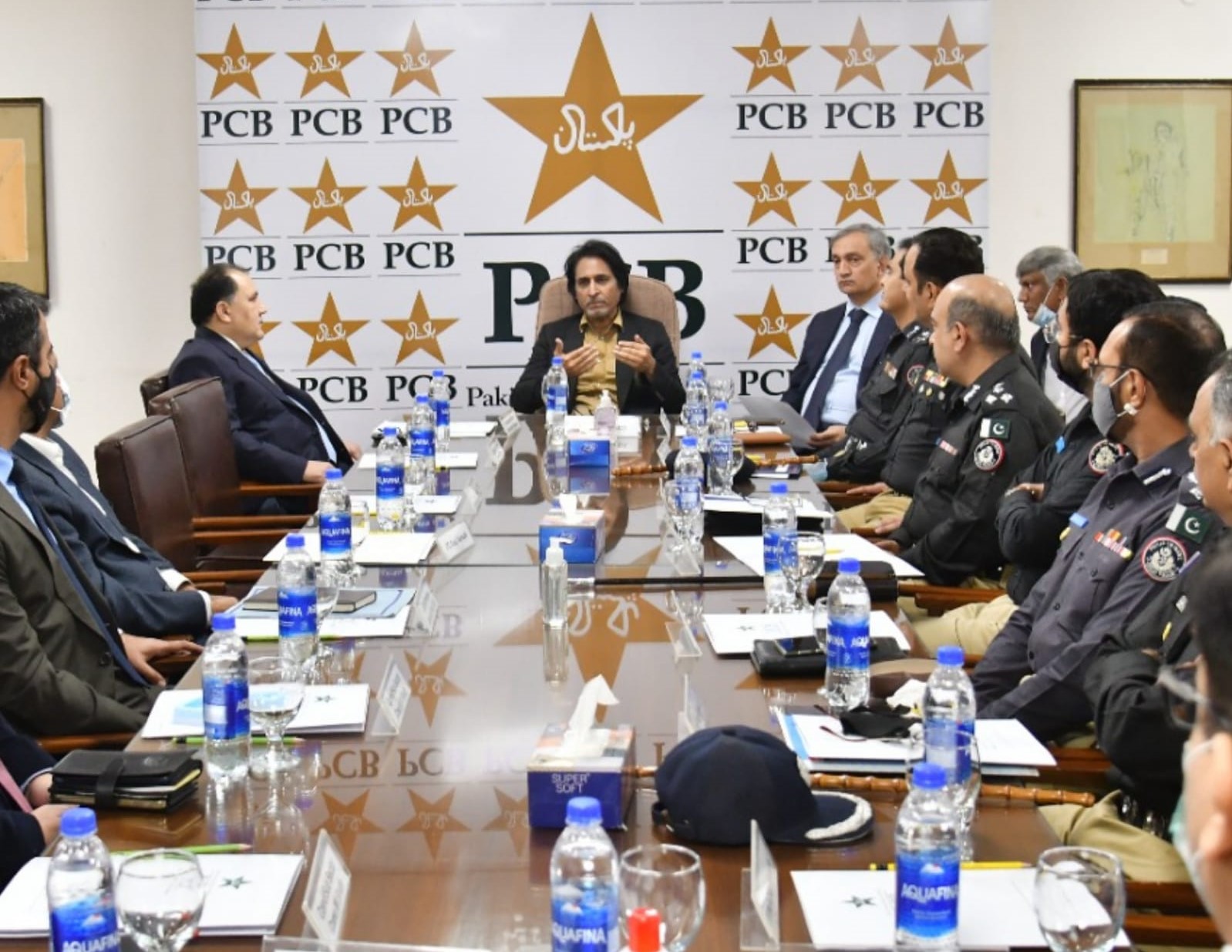 PCB Chairman spends a busy day in Karachi | Press Release | PCB